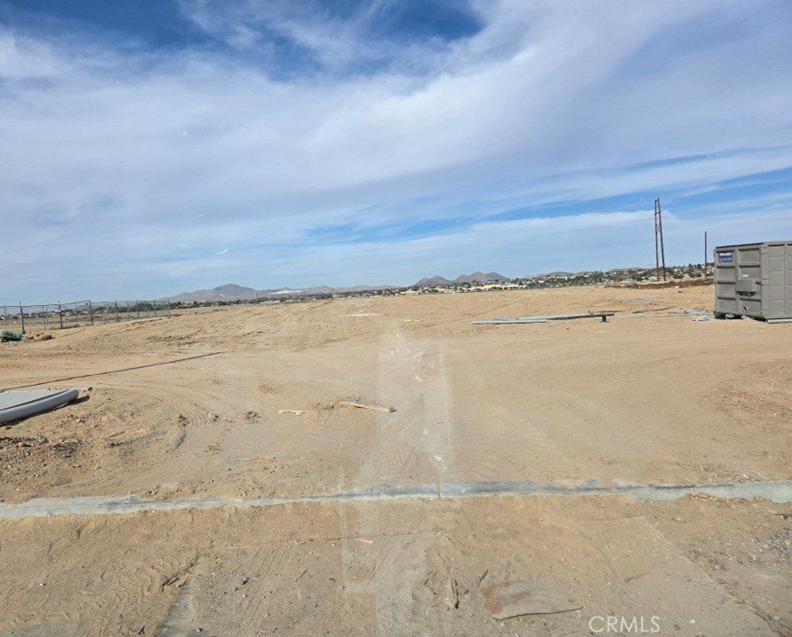 0 Bear Valley Road, Apple Valley, CA 92308 | MLS: HD25262369 | Land and ...