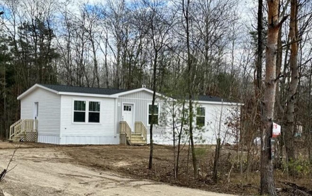 9036 N Jones Road, Howard City, MI 49329 | MLS: 26001776 | Land and Farm