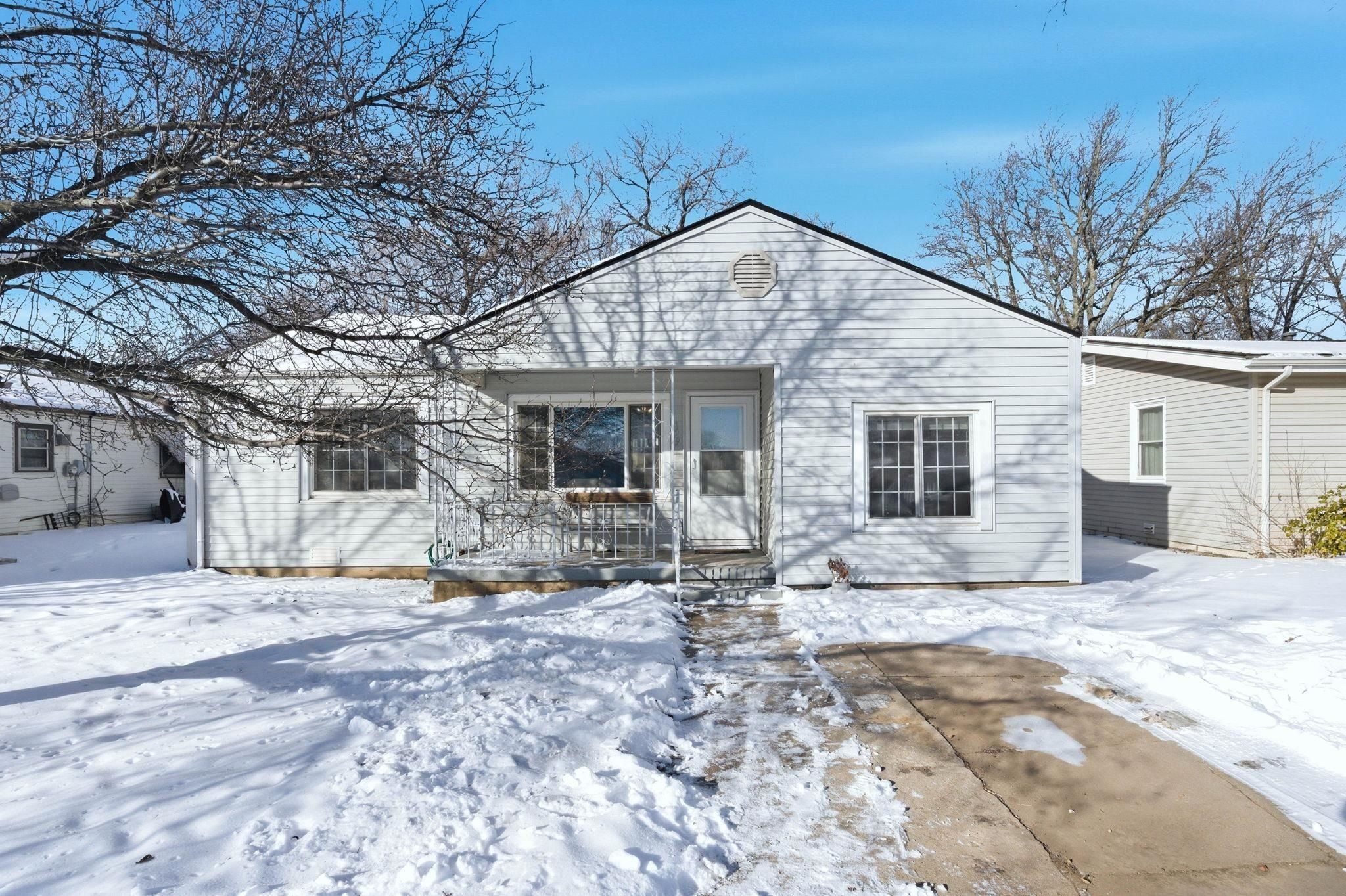129 S Kokomo Ave, Derby, KS 67037 | MLS: 667666 | Land and Farm