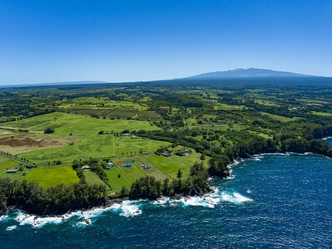 Hawaii Ranches for Sale - 44 Listings | Land And Farm