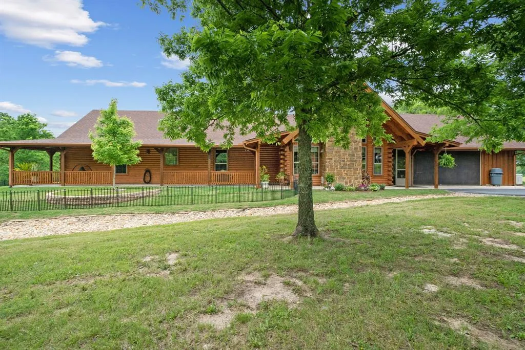 Texas Log Cabin Land for Sale - 1,122 Listings | Land And Farm